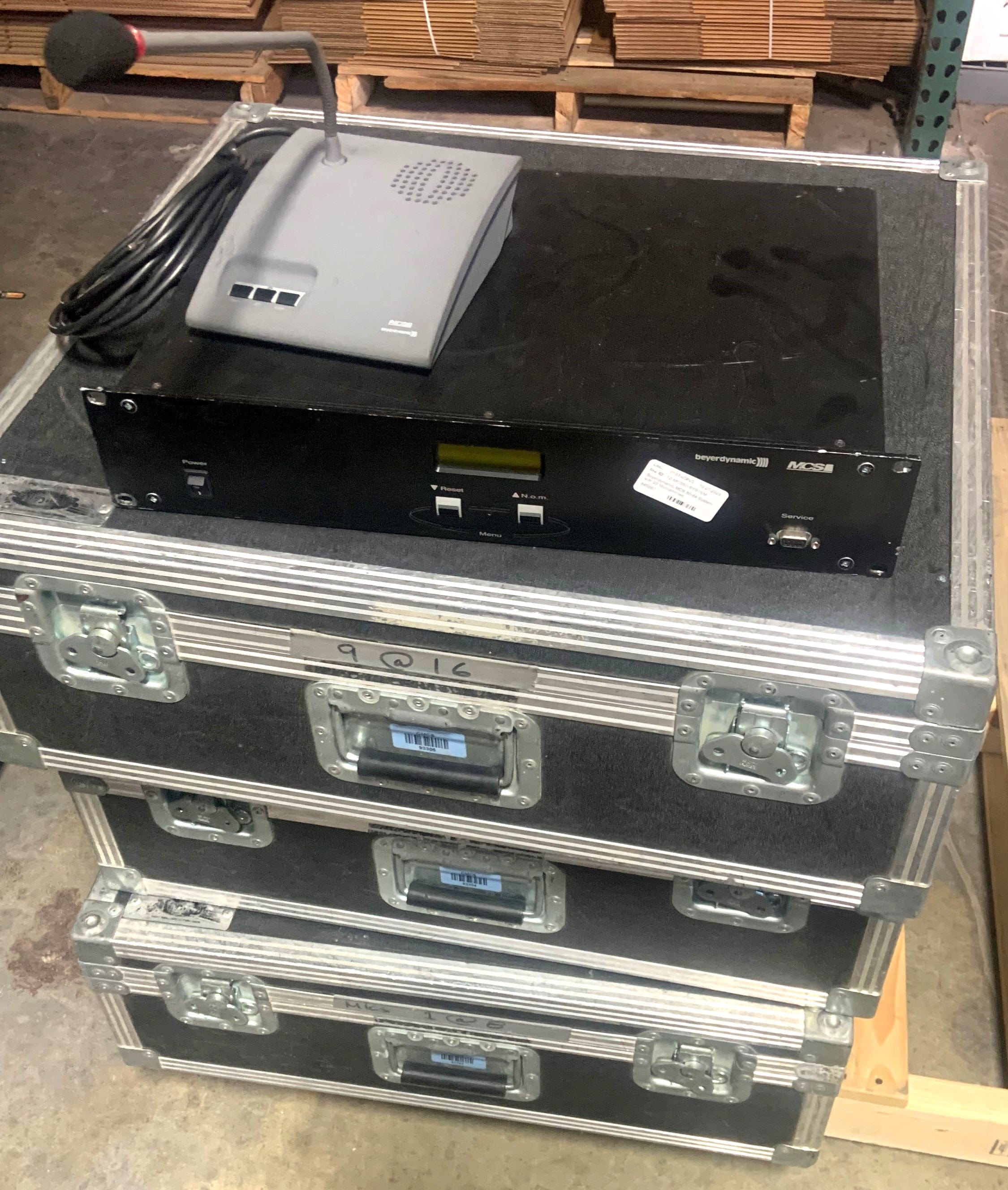 Beyerdynamic MCS 50-64 Conference System with 25 Microphones