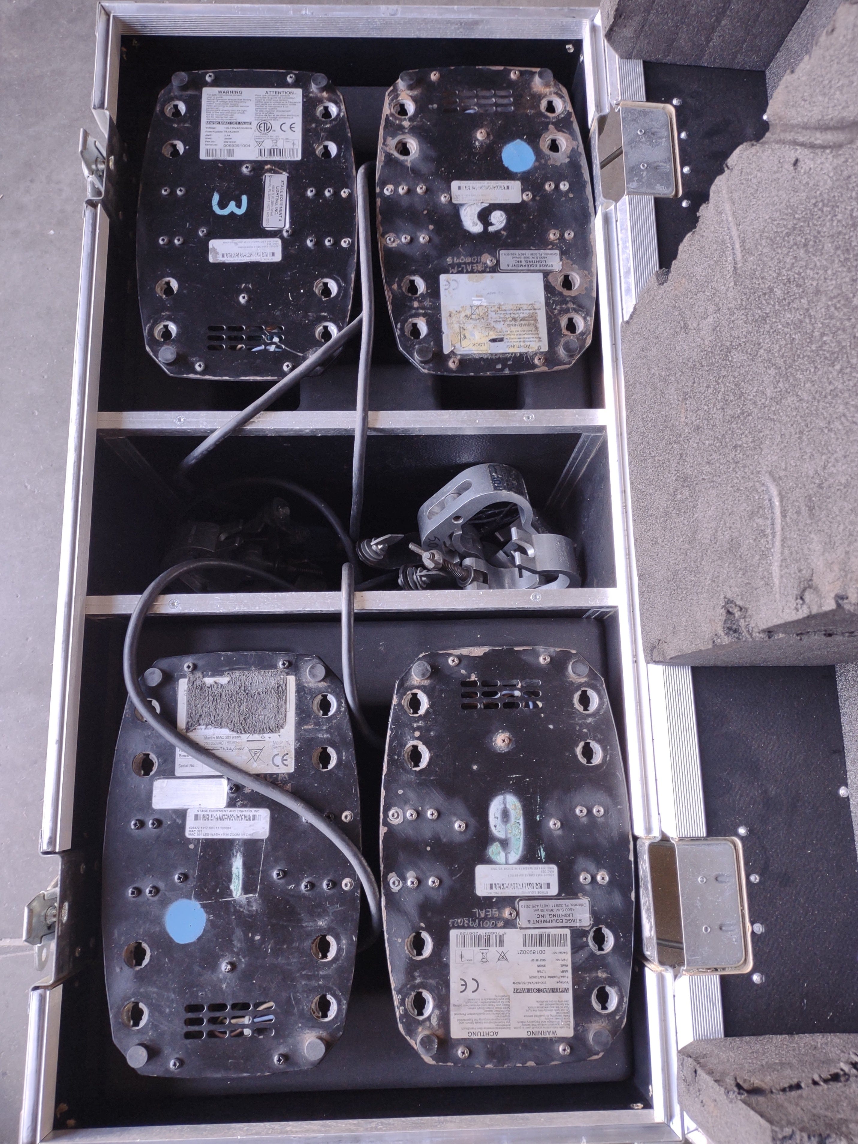 Martin MAC 301 RGB LED Moving Head Wash Light 4-Pack with Case