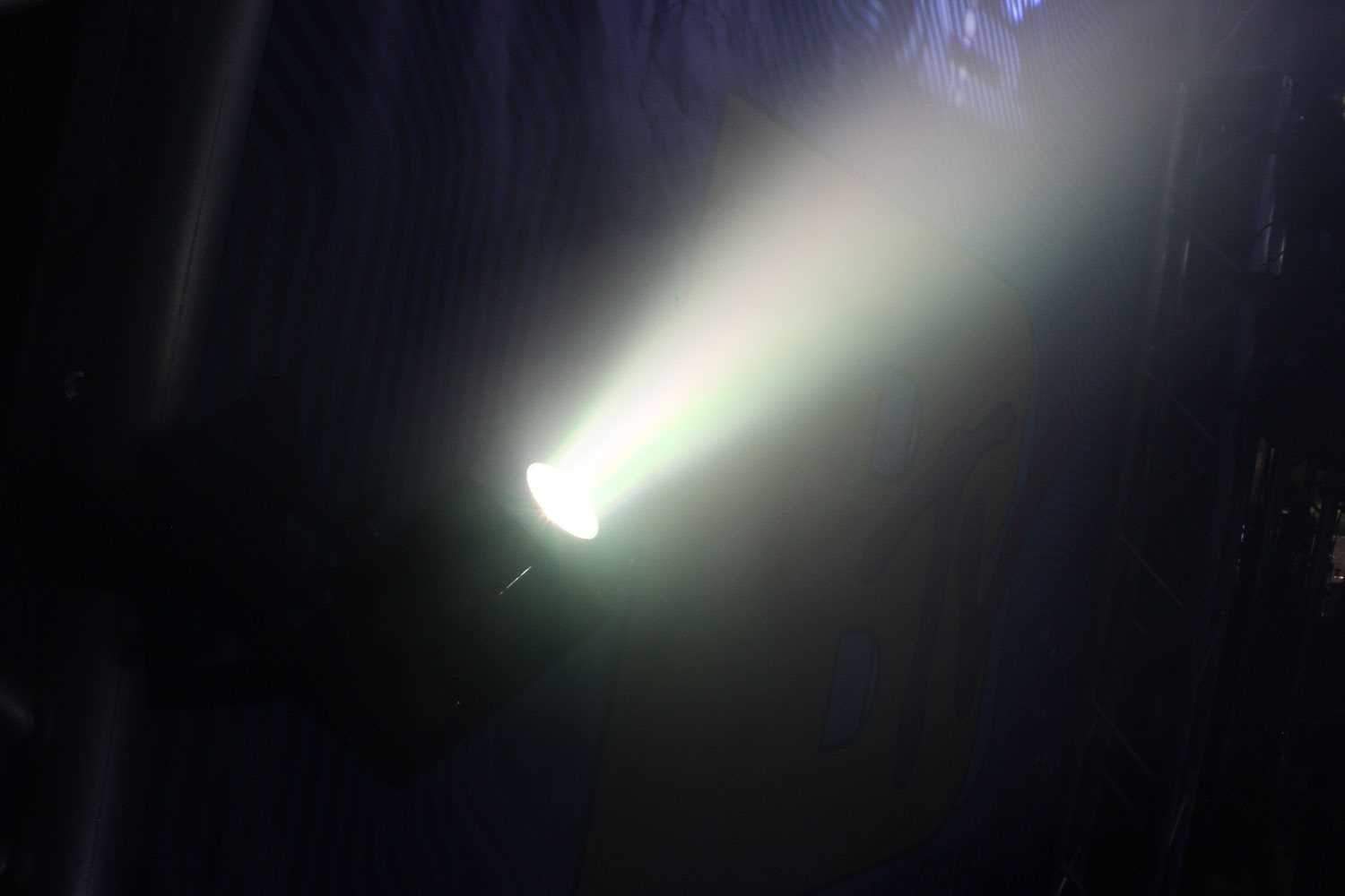 Blizzard Skybox Micro 1x15W RGBAW Plus UV LED Light