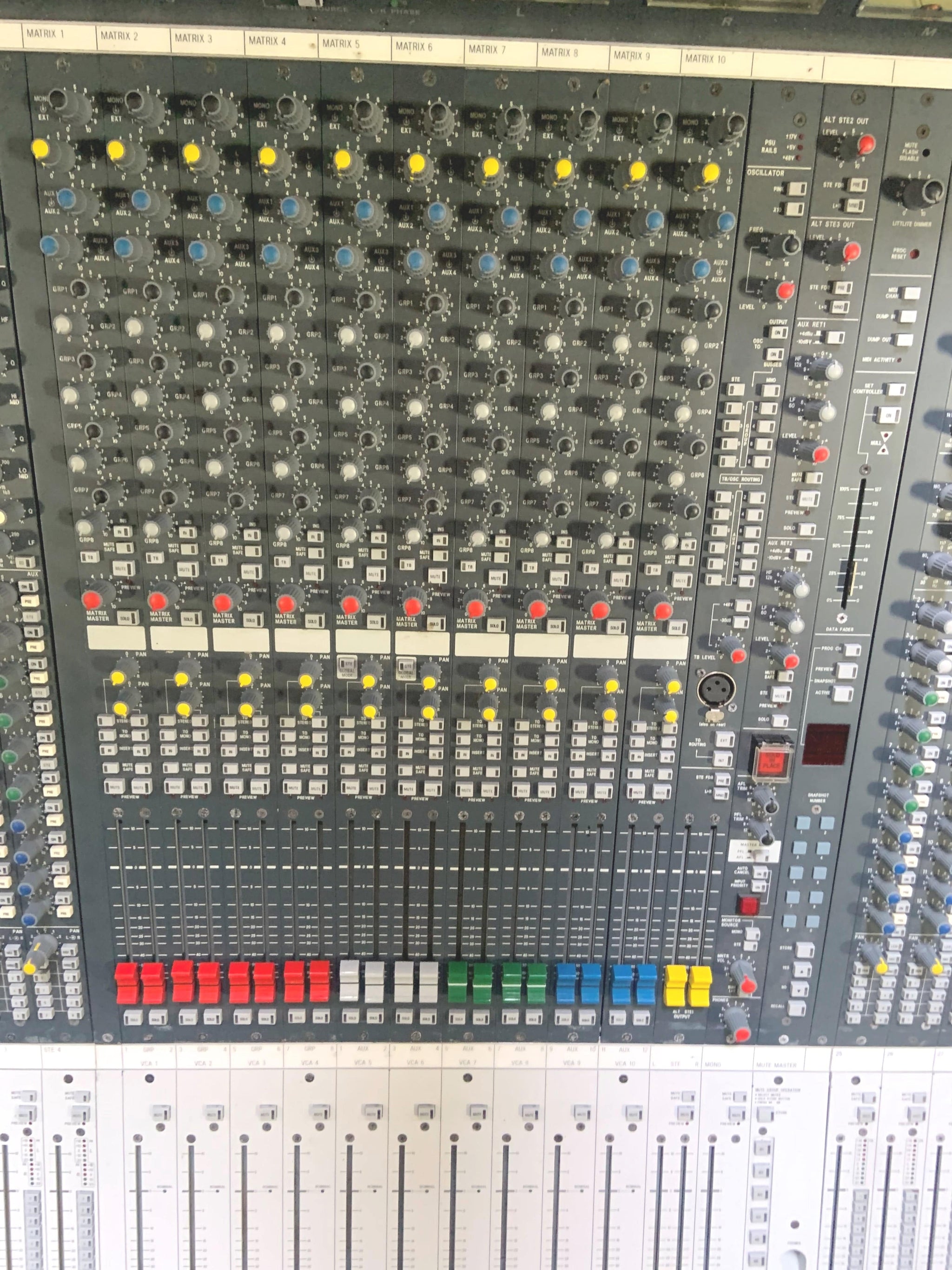 Soundcraft Series V 48 Channel Mixing Console